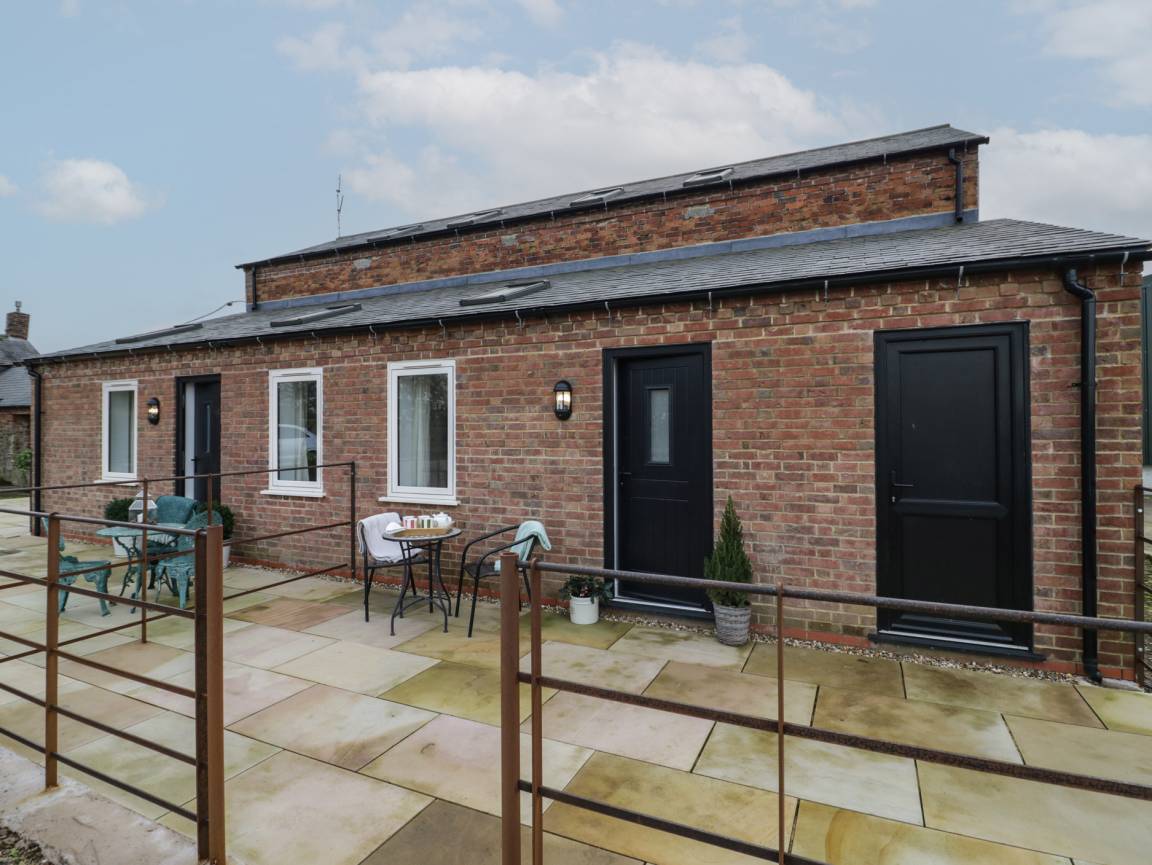 Cottage ∙ 2 Bedrooms ∙ 4 Guests - Northamptonshire