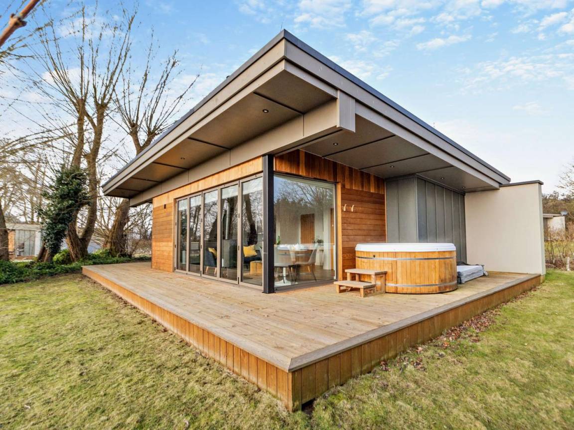 Cottage ∙ 2 Bedrooms ∙ 4 Guests - Essex