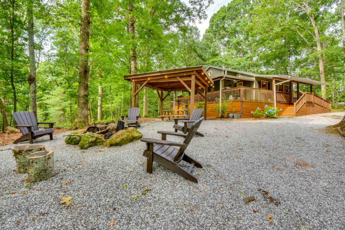 130 M² House ∙ 2 Bedrooms ∙ 6 Guests - Clarkesville, GA