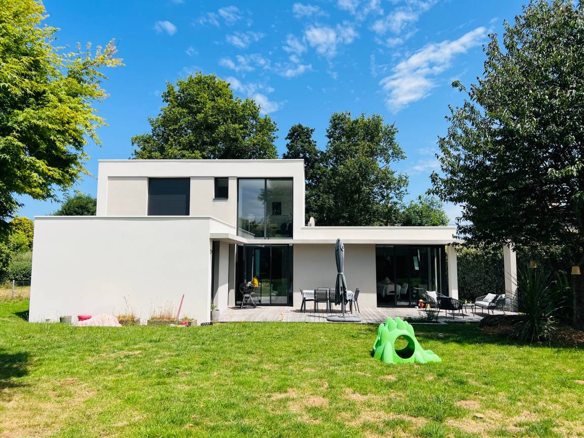 150 M² Maison De Vacances ∙ 3 Chambres ∙ 6 Personnes - Quimper