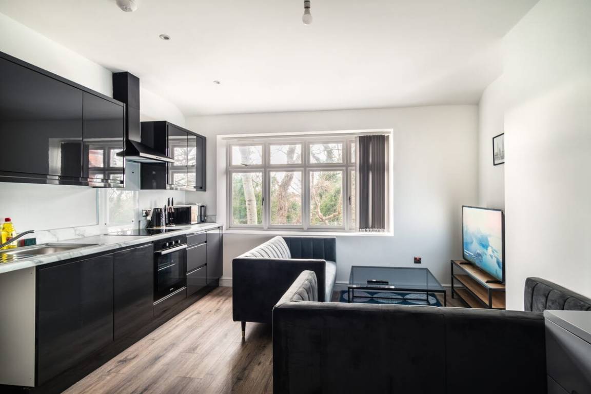 70 M² Apartment ∙ 2 Bedrooms ∙ 4 Guests - Edge Hill University