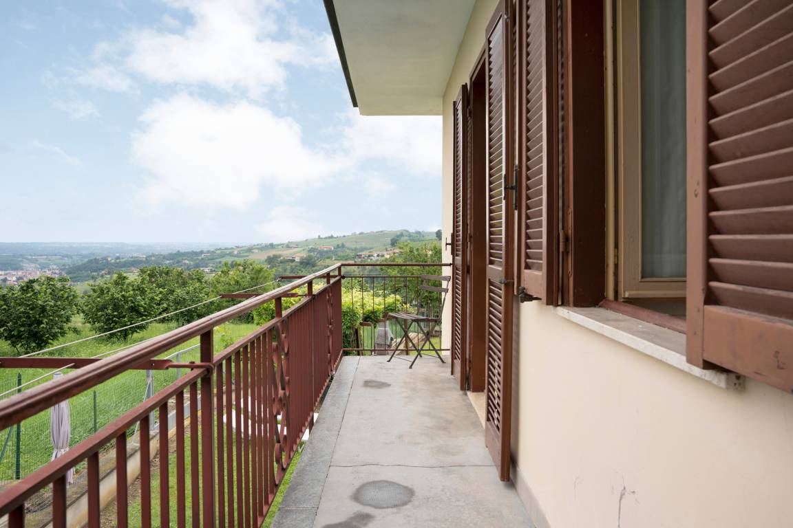 100 M² House ∙ 2 Bedrooms ∙ 7 Guests - Barolo
