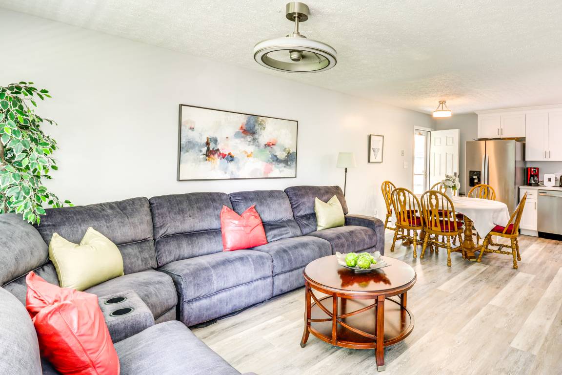 102 M² Casa ∙ 3 Quartos ∙ 6 Hóspedes - Newport News, VA