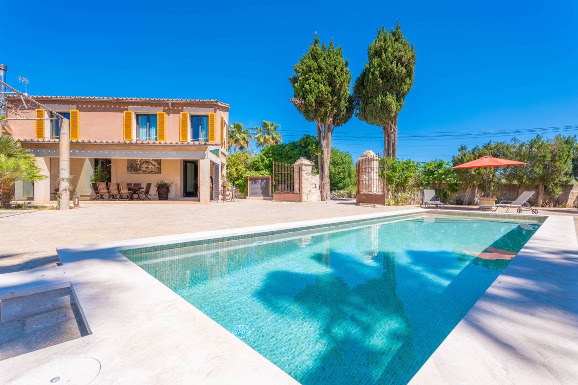 150 M² Villa ∙ 2 Bedrooms ∙ 4 Guests - Selva