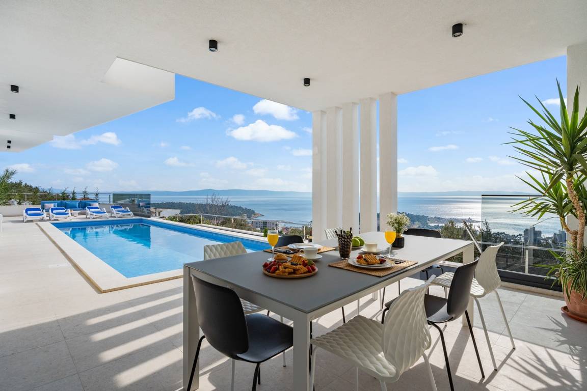 280 M² Villa ∙ 4 Schlafzimmer ∙ 8 Gäste - Makarska