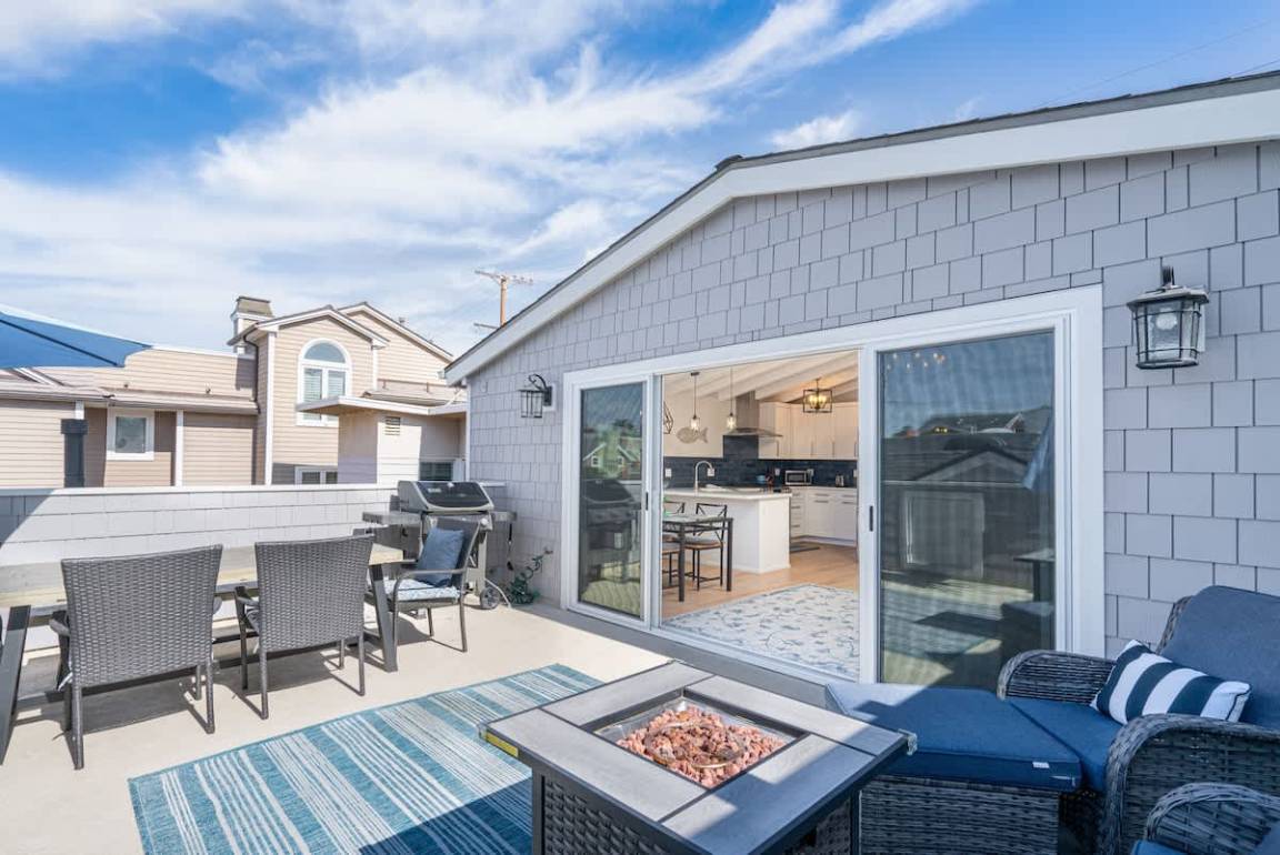 Huis ∙ 2 Slaapkamers ∙ 4 Gasten - Newport