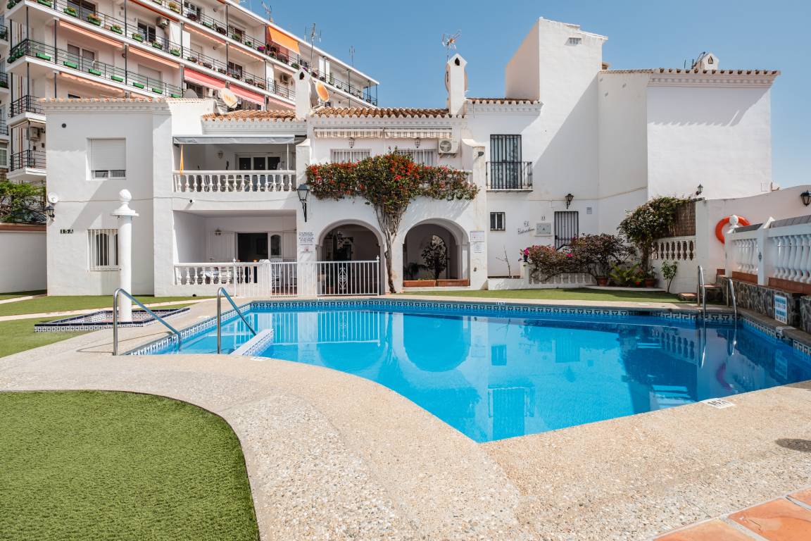 70 M² Apartamento ∙ 1 Habitación ∙ 2 Huéspedes - Nerja