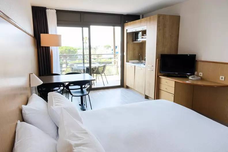 42 M² Apartment ∙ 1 Bedroom ∙ 4 Guests - Antibes