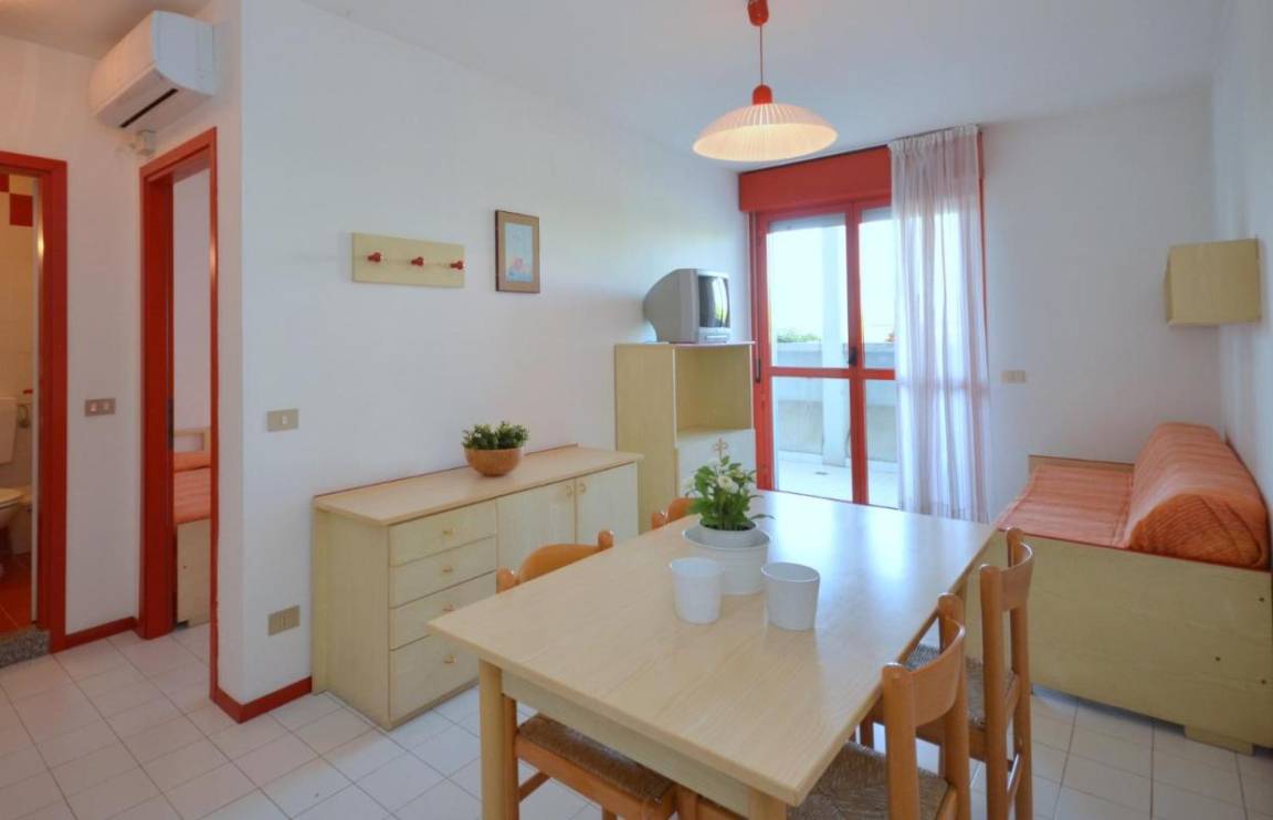 42 M² Apartament ∙ 2 Sypialnie ∙ 5 Gości - Bibione