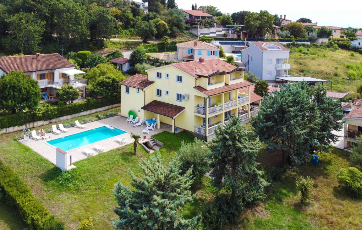 50 M² Apartment ∙ 2 Bedrooms ∙ 5 Guests - Poreč
