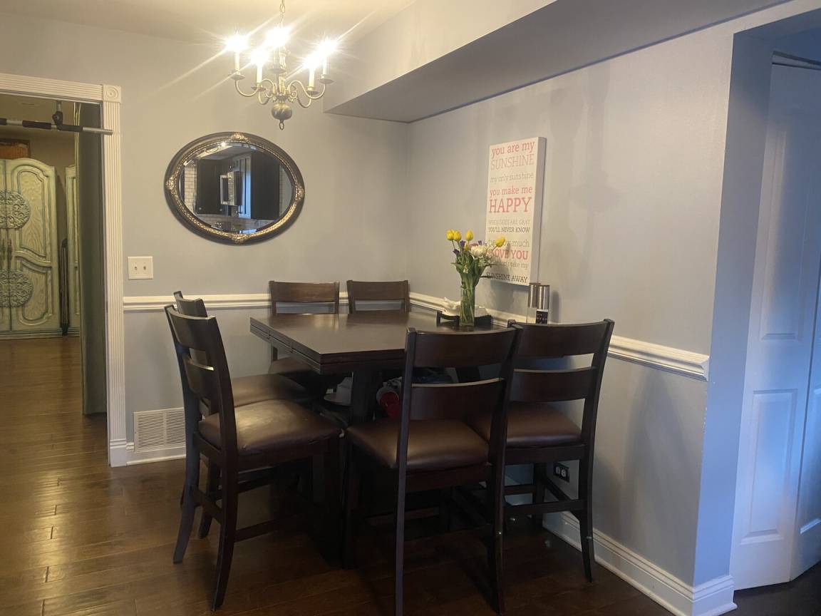 149 M² House ∙ 3 Bedrooms ∙ 5 Guests - Naperville