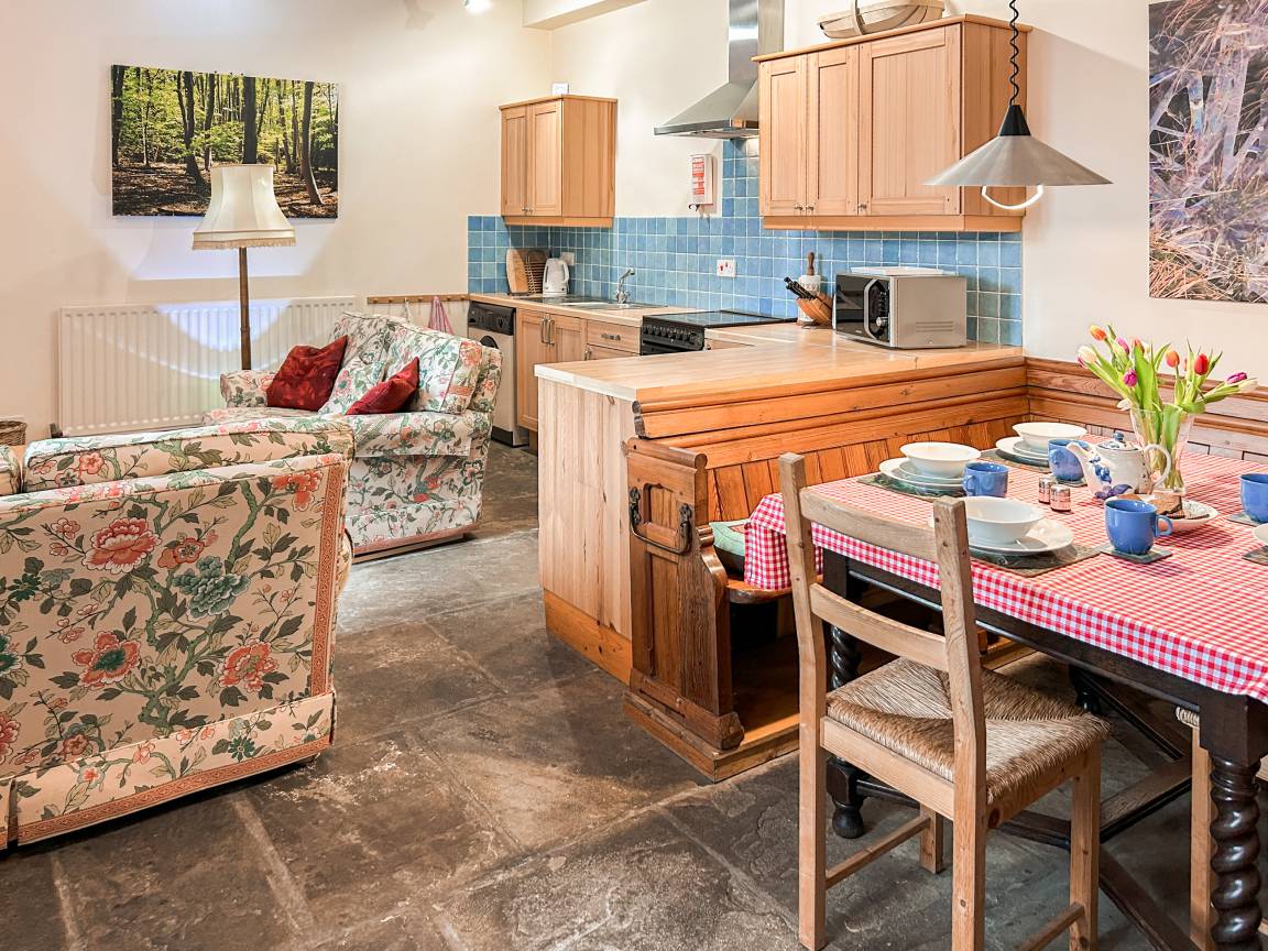 Cottage ∙ 2 Bedrooms ∙ 4 Guests - Kirkby Stephen