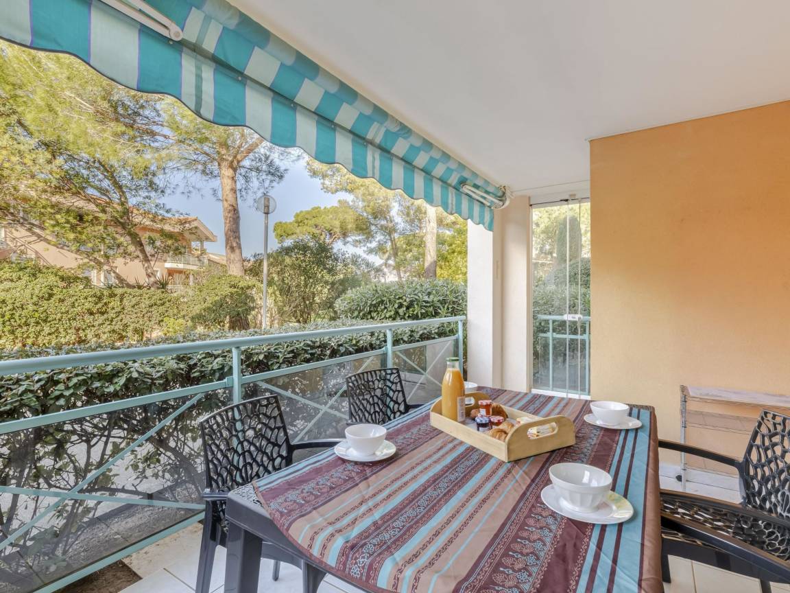 47 M² Huis ∙ 1 Slaapkamer ∙ 4 Gasten - Les Issambres