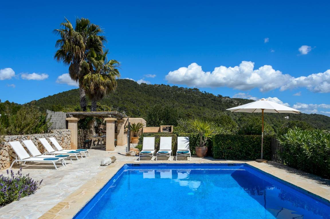 100 M² Apartment ∙ 3 Bedrooms ∙ 6 Guests - Ibiza