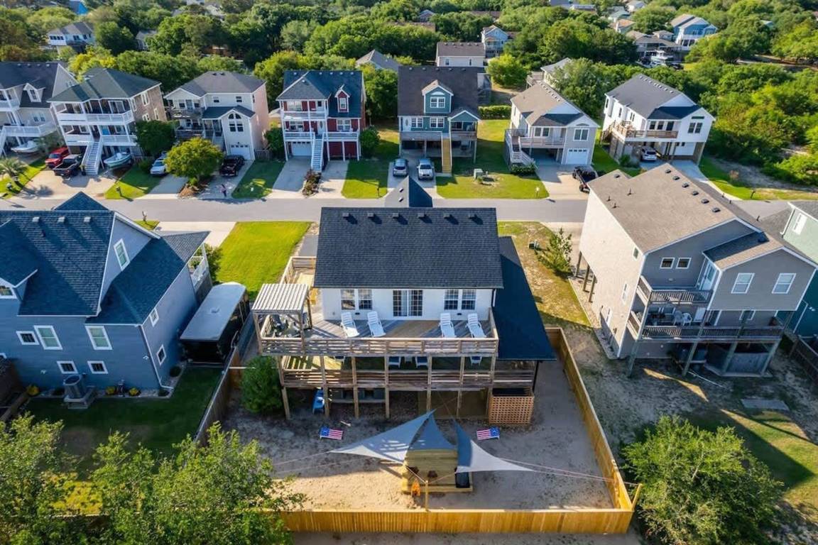 Apartment ∙ 4 Bedrooms ∙ 10 Guests - Kill Devil Hills, NC