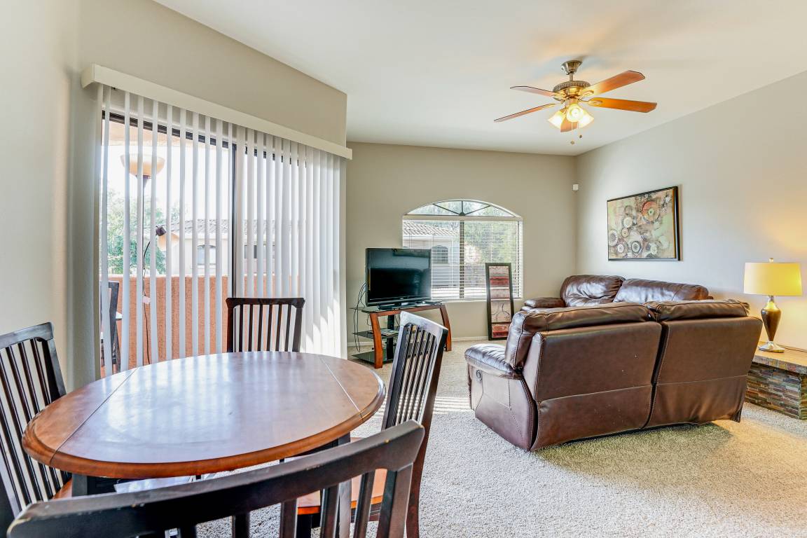 102 M² Apartment ∙ 2 Bedrooms ∙ 4 Guests - Avondale, AZ