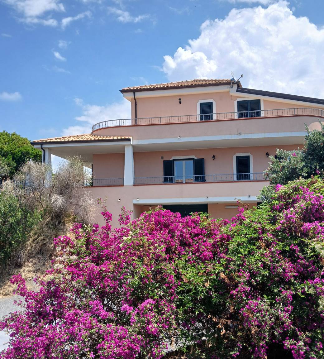 350 M² Villa Vacanza ∙ 4 Camere Da Letto ∙ 15 Ospiti - Diamante
