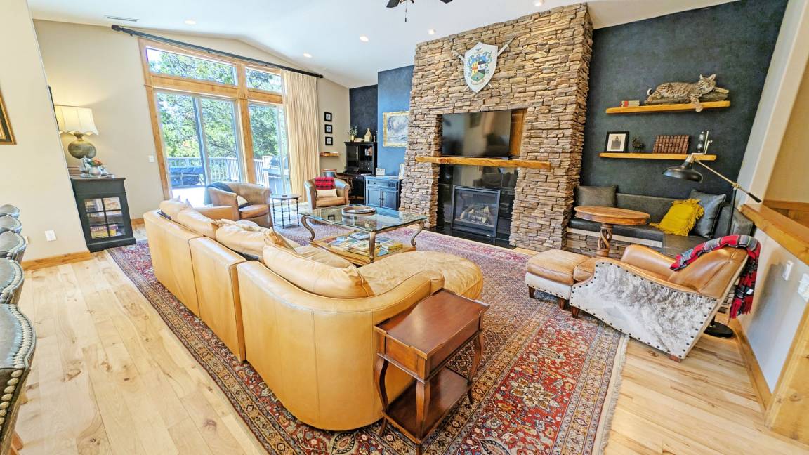 385 M² House ∙ 6 Bedrooms ∙ 16 Guests - Sunriver, OR