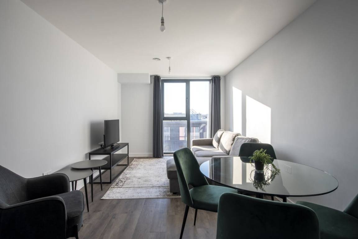74 M² Apartamento ∙ 2 Habitaciones ∙ 5 Huéspedes - Birmingham