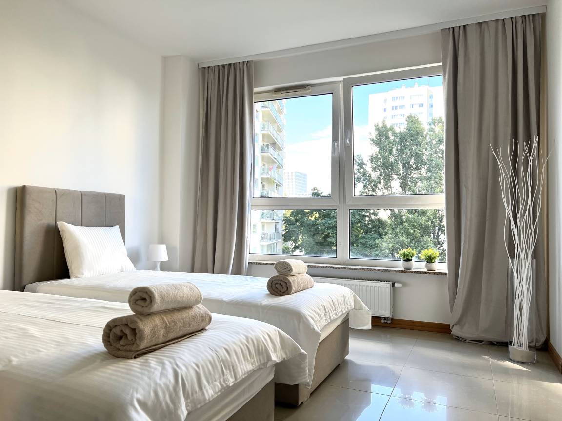 40 M² Lägenhet ∙ 2 Sovrum ∙ 3 Gäster - Warszawa