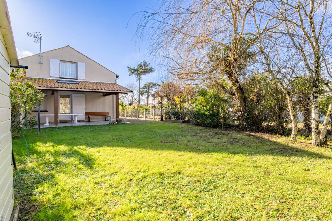 130 M² Maison De Vacances ∙ 5 Chambres ∙ 12 Personnes - Plage Les Moutiers-en-Retz