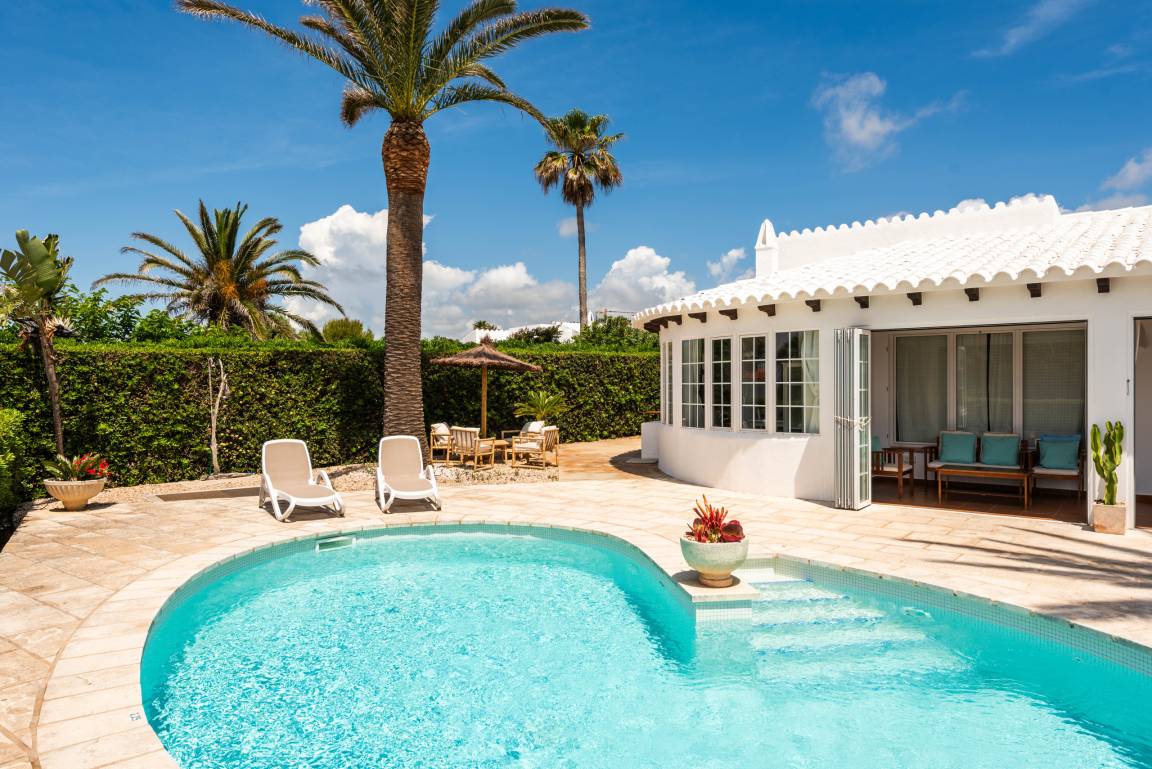 100 M² Villa ∙ 4 Bedrooms ∙ 8 Guests - Binibeca