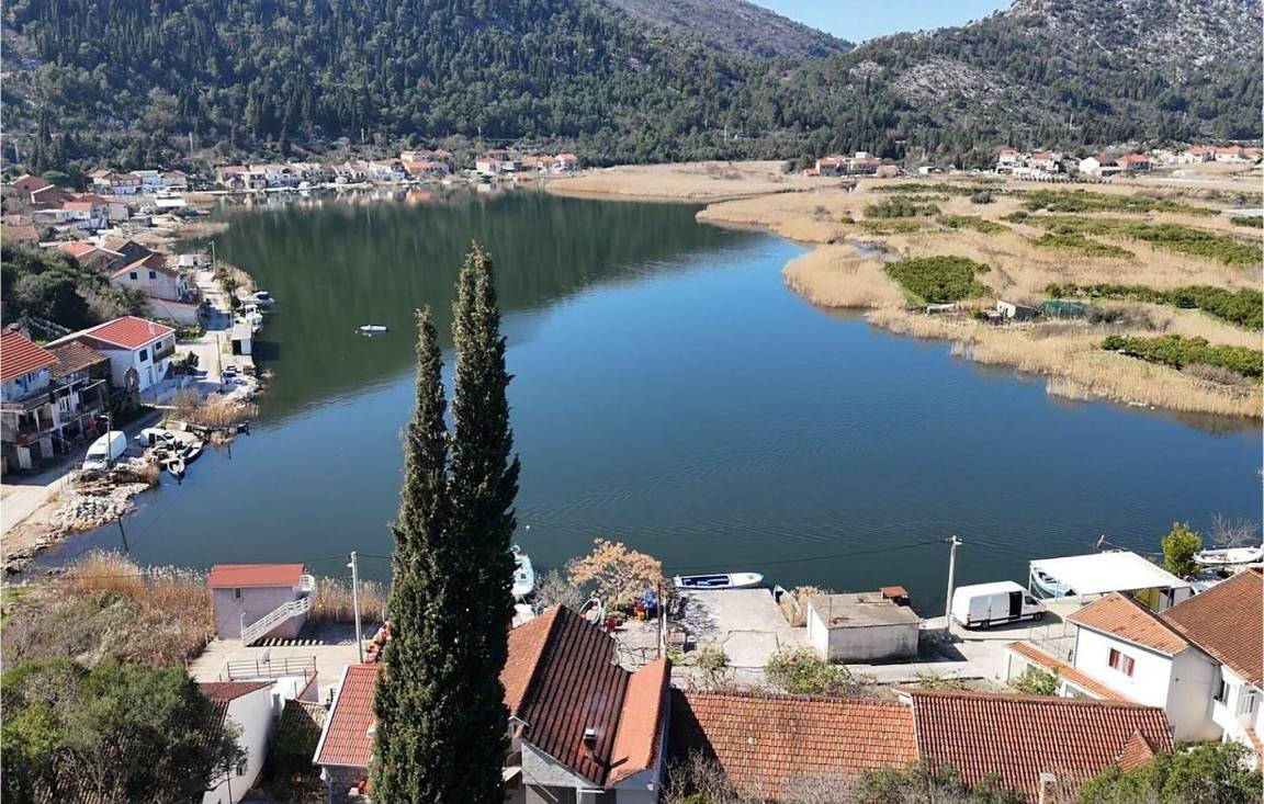 100 M² House ∙ 4 Bedrooms ∙ 8 Guests - Neum