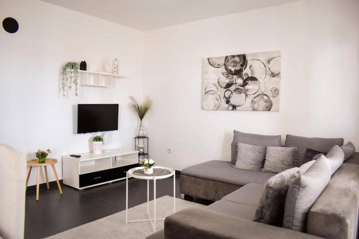 75 M² Ferienwohnung ∙ 2 Schlafzimmer ∙ 4 Gäste - Novi Vinodolski