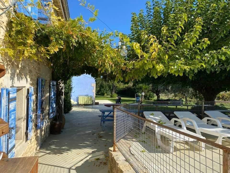 300 M² Gîte ∙ 8 Chambres ∙ 30 Personnes - Vaucluse