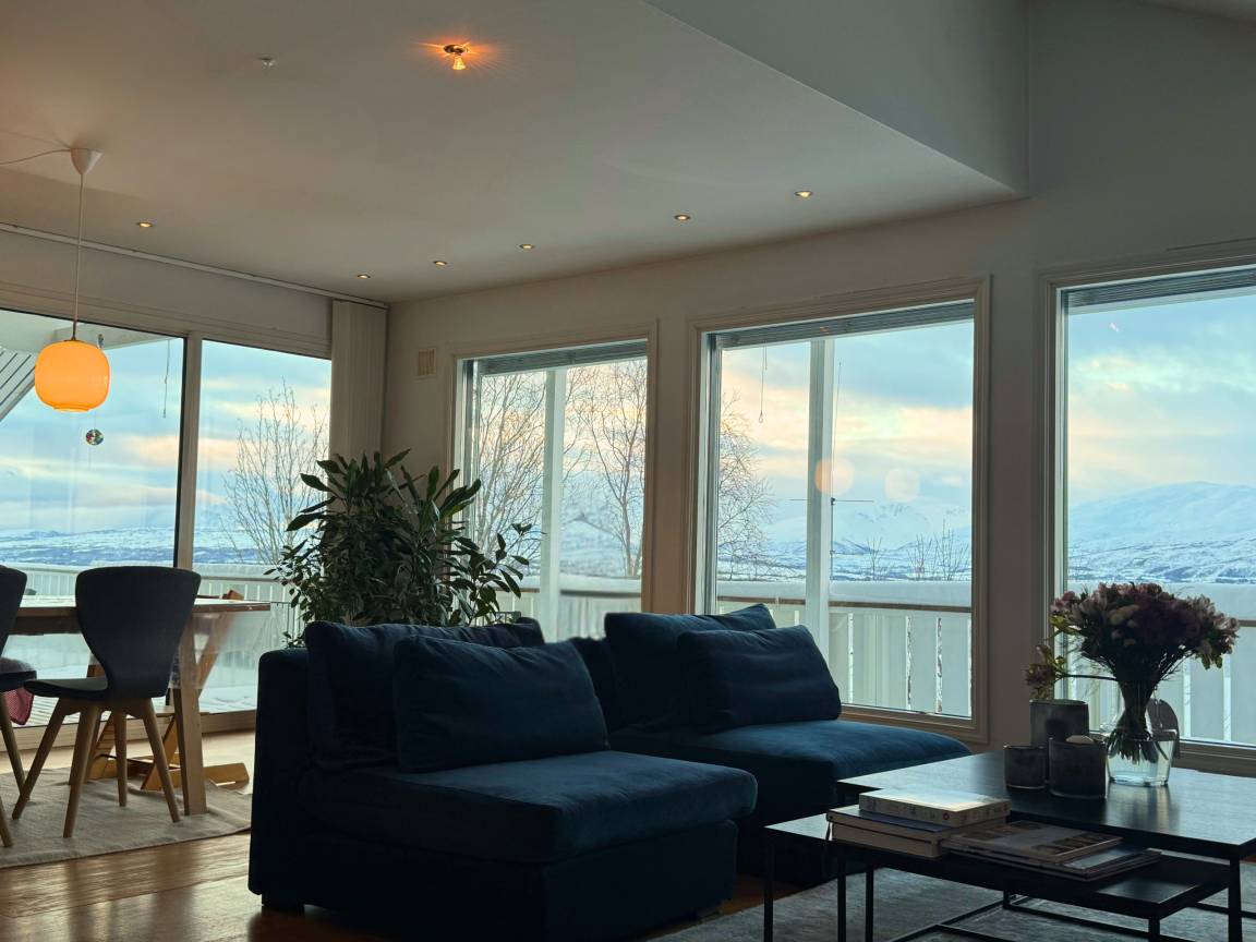 200 M² Ferienhaus ∙ 4 Schlafzimmer ∙ 7 Gäste - Tromsø
