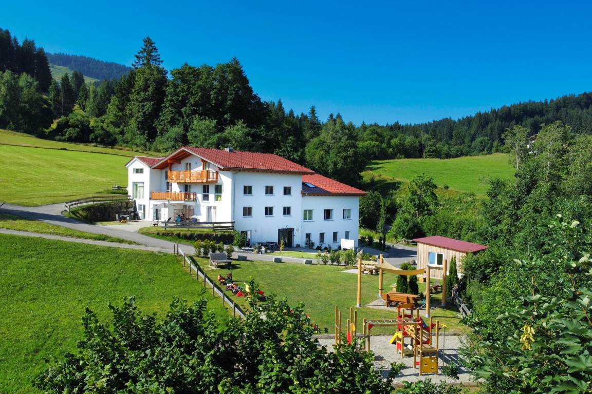 140 M² Ferienwohnung ∙ 2 Schlafzimmer ∙ 8 Gäste - Balderschwang