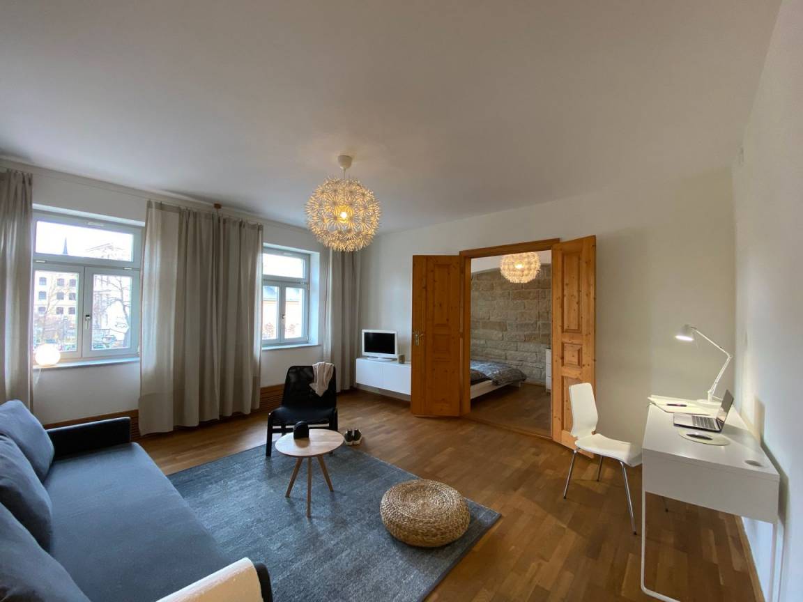 75 M² Ferienwohnung ∙ 1 Schlafzimmer ∙ 3 Gäste - Radeburg