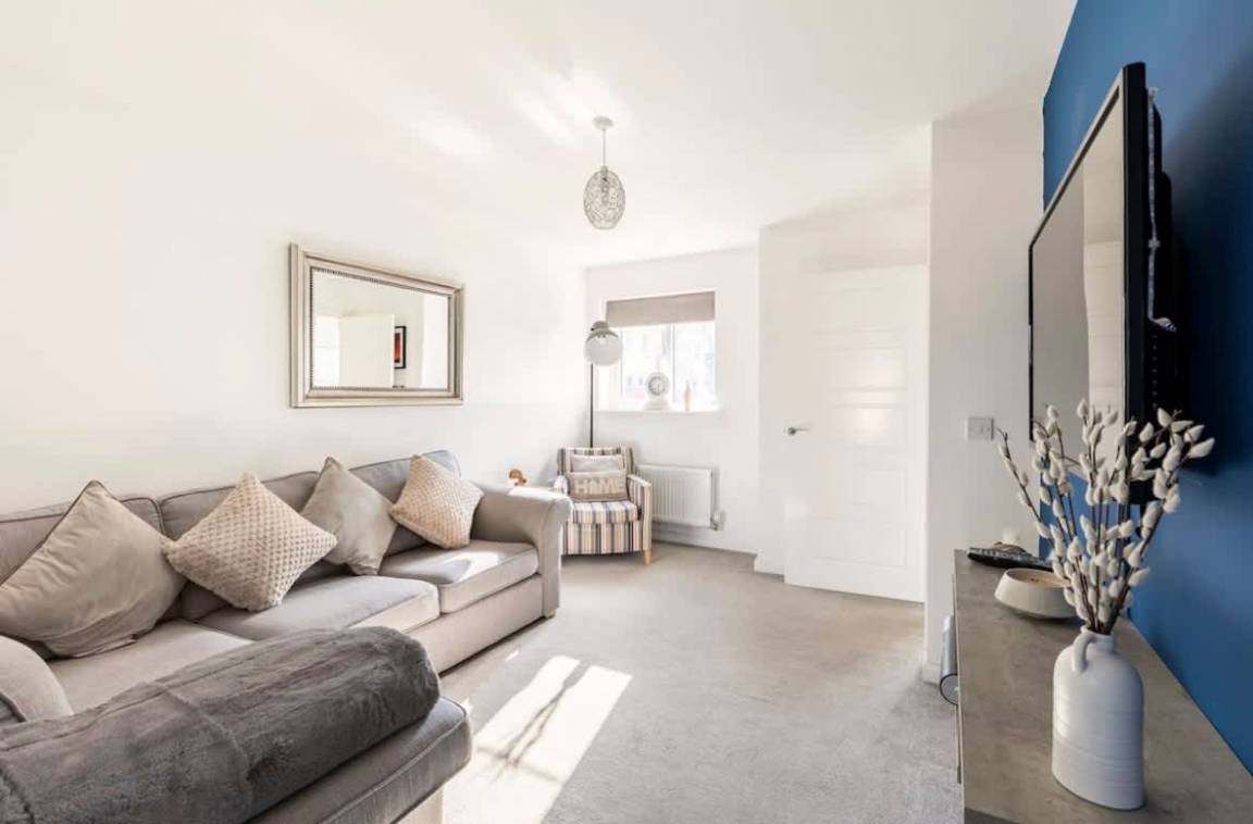 Apartment ∙ 2 Bedrooms ∙ 4 Guests - Swansea