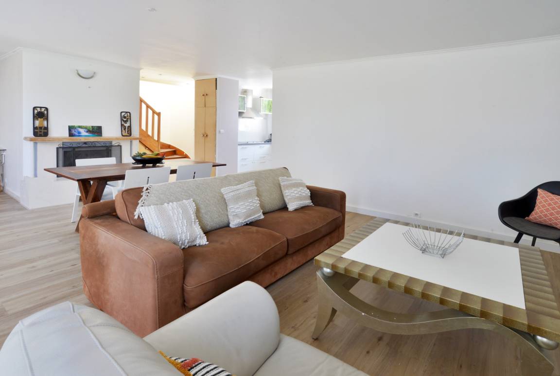 115 M² Maison De Vacances ∙ 3 Chambres ∙ 6 Personnes - Pontault-Combault