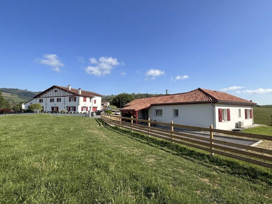 95 M² Gîte ∙ 3 Chambres ∙ 6 Personnes - Pays basque français