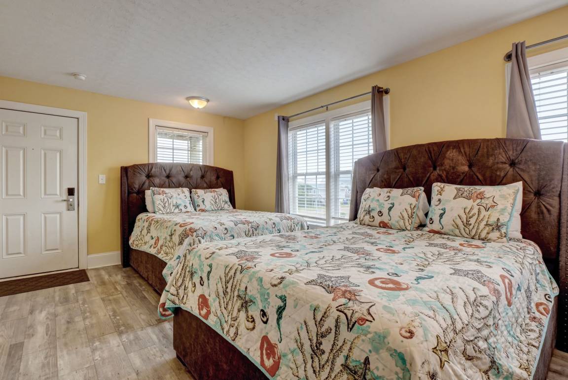 Hotel ∙ 1 Bedroom ∙ 4 Guests - Topsail Beach, NC