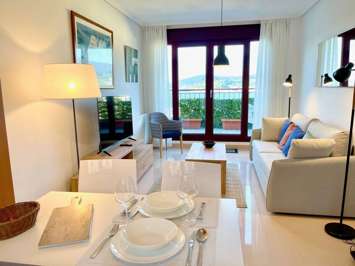 Appartamento ∙ 2 Camere Da Letto ∙ 4 Ospiti - Viveiro