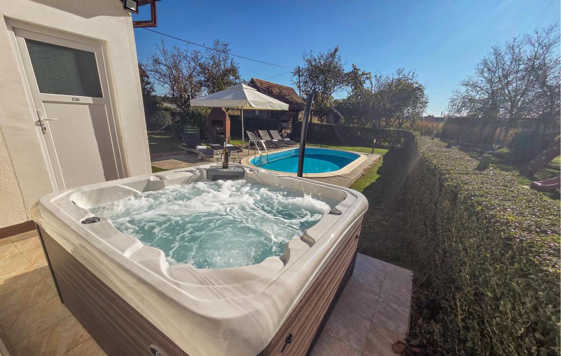 80 M² House ∙ 2 Bedrooms ∙ 5 Guests - Croatia