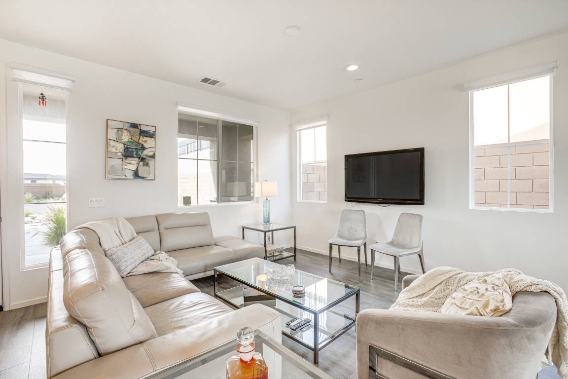 158 M² House ∙ 4 Bedrooms ∙ 8 Guests - Desert Hot Springs, CA