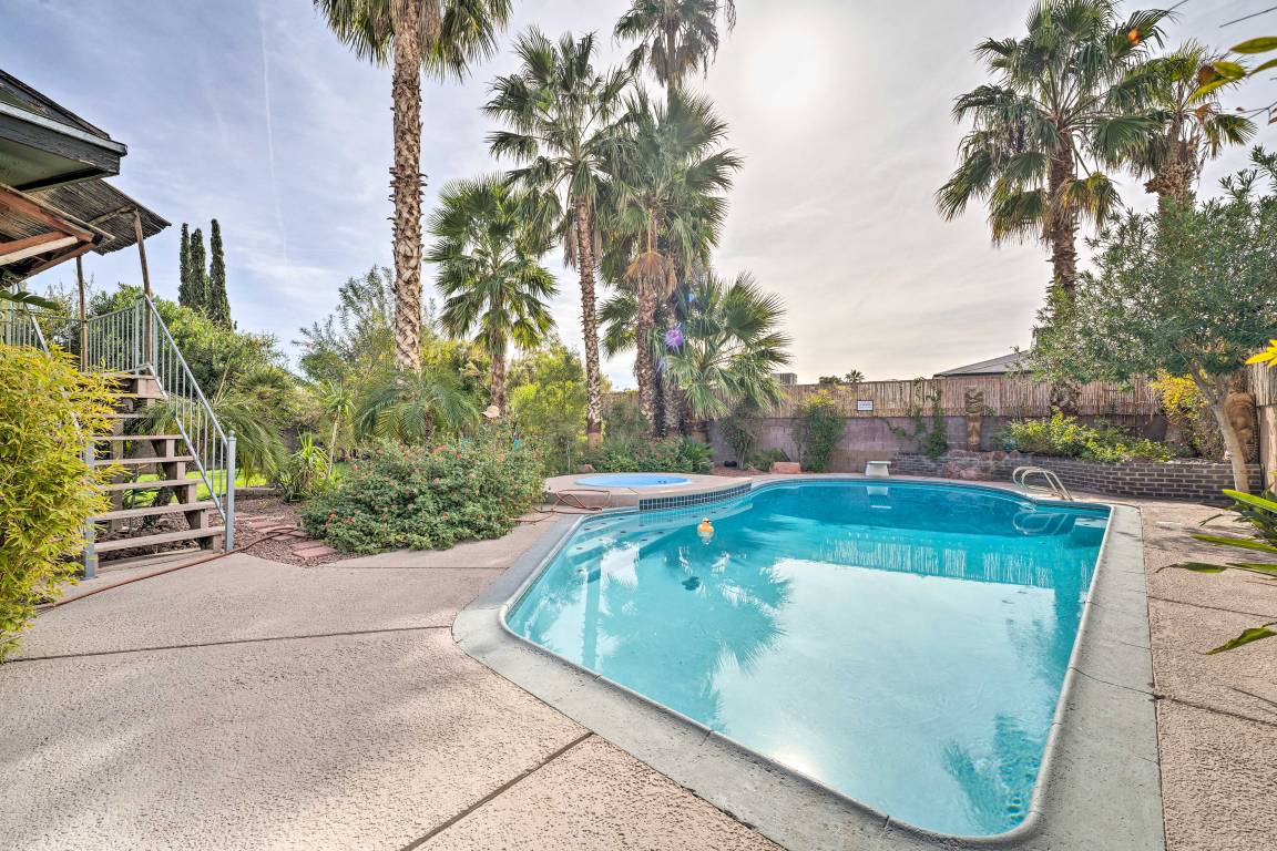 195 M² Huis ∙ 4 Slaapkamers ∙ 6 Gasten - Las Vegas, NV