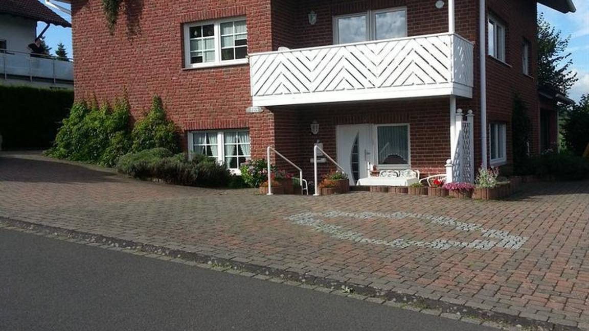 70 M² Ferienwohnung ∙ 1 Schlafzimmer ∙ 3 Gäste - Hachenburg