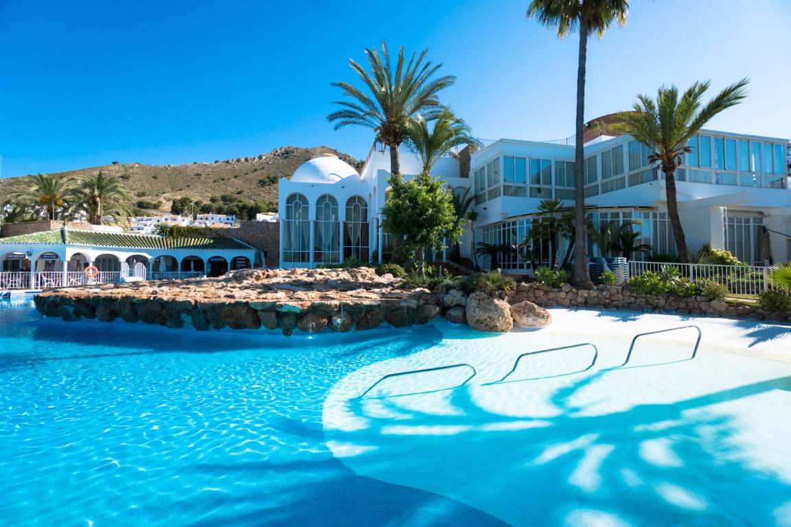58 M² Appartamento Vacanza ∙ 2 Camere Da Letto ∙ 4 Ospiti - Nerja