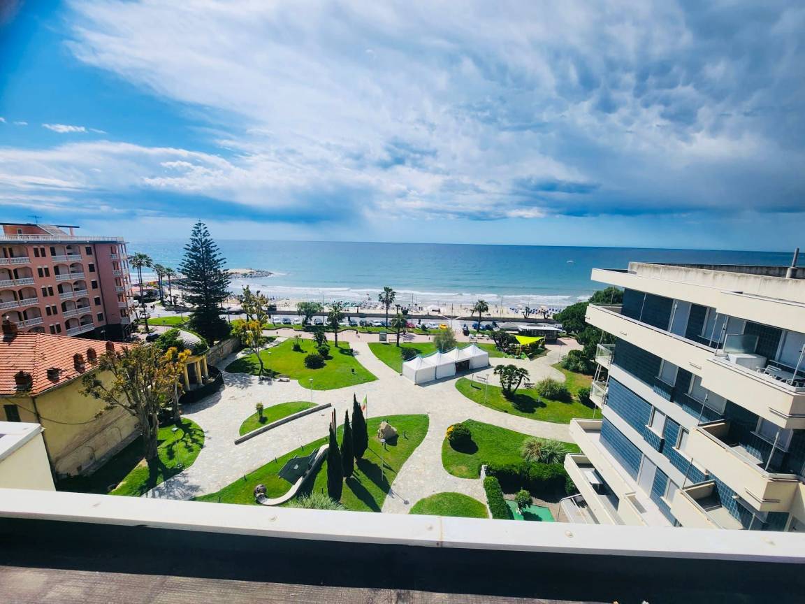 40 M² Apartamento ∙ 4 Huéspedes - Alassio