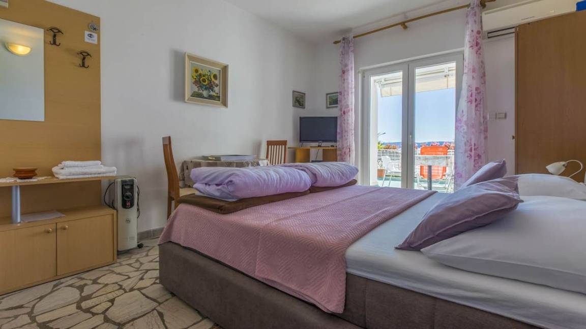 20 M² Hotel ∙ 1 Bedroom ∙ 2 Guests - Crikvenica