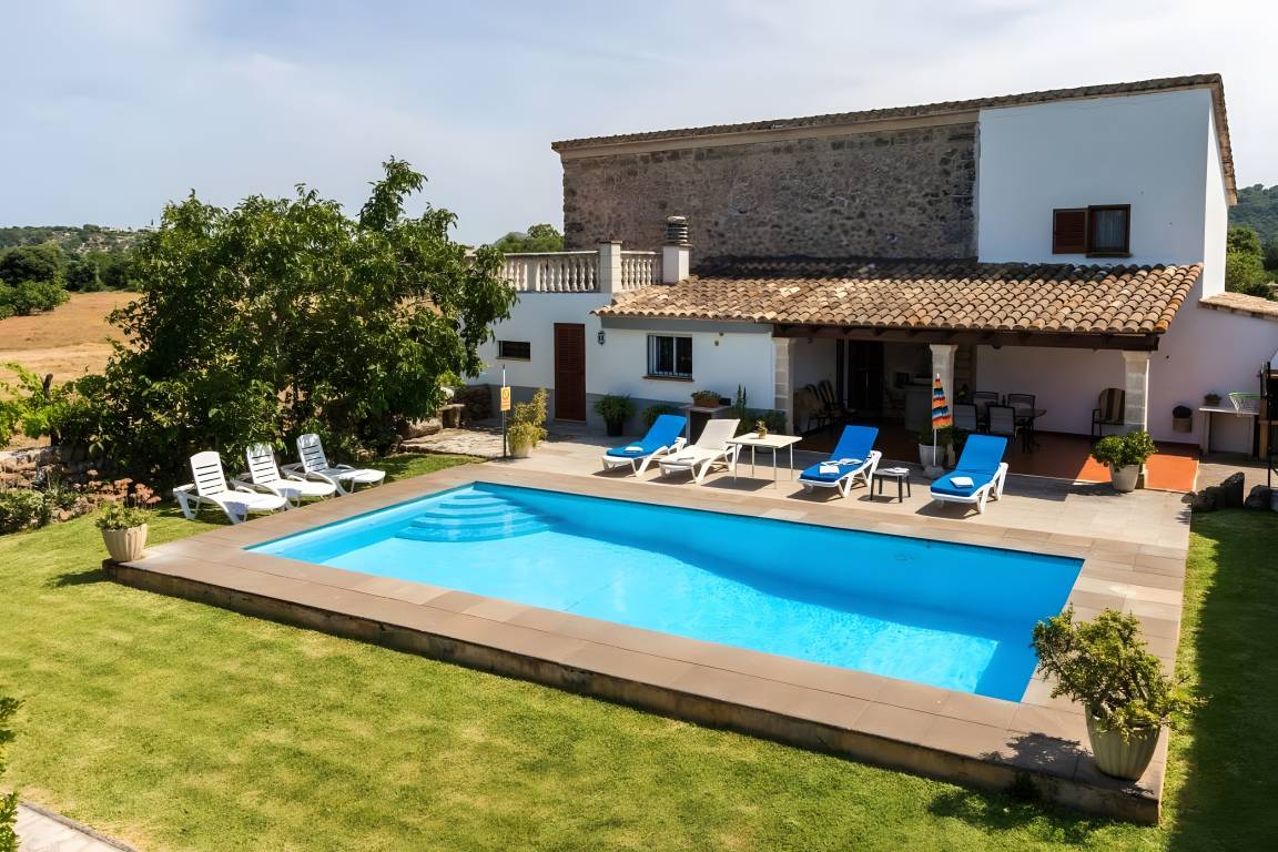 120 M² Villa ∙ 4 Habitaciones ∙ 7 Huéspedes - Pollensa