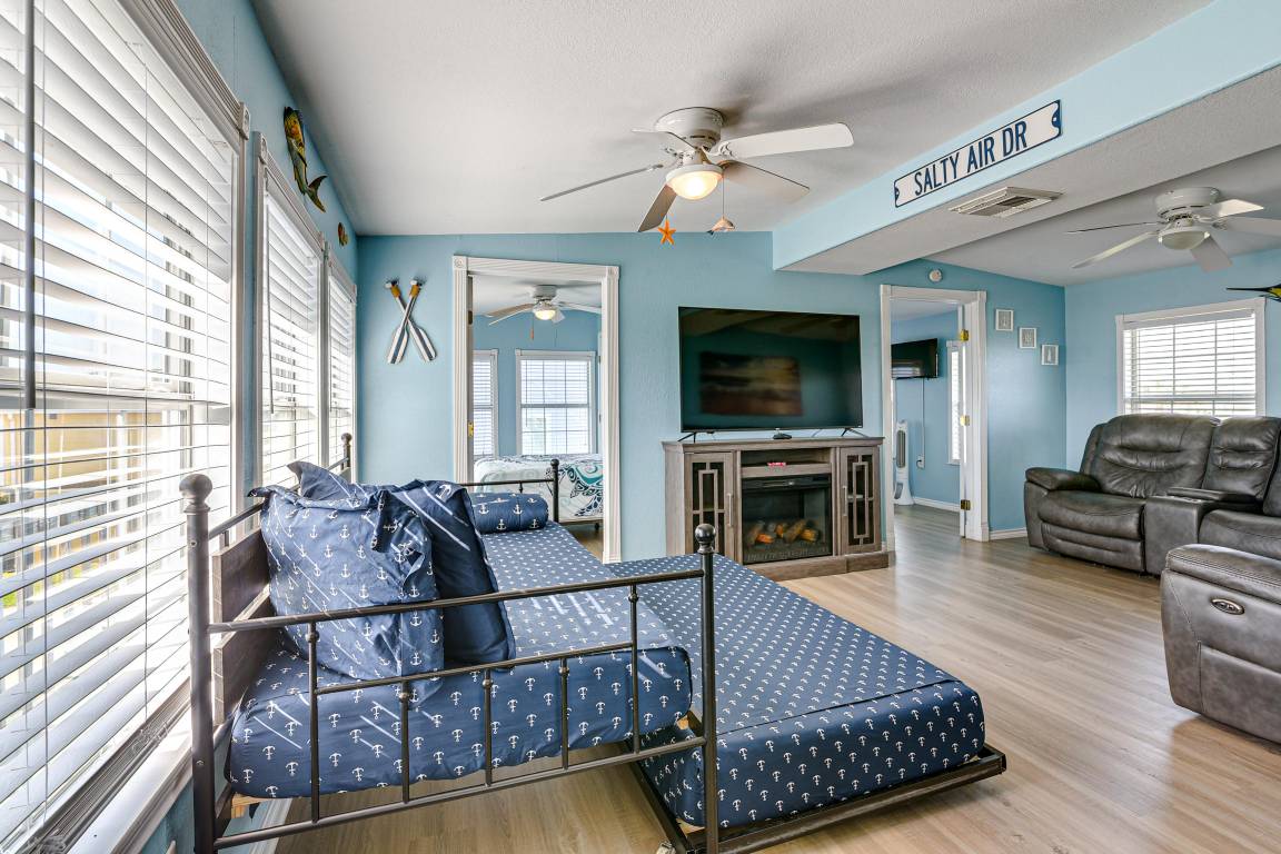 74 M² House ∙ 2 Bedrooms ∙ 6 Guests - Surfside Beach, TX