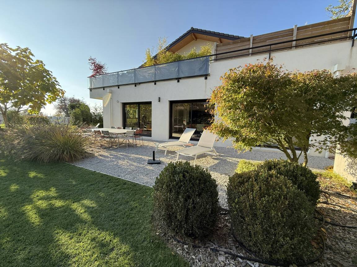 130 M² Appartement ∙ 3 Chambres ∙ 6 Personnes - Thonon-les-Bains