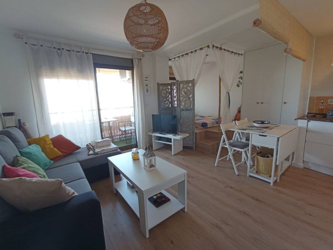 40 M² Huoneisto ∙ 1 Makuuhuone ∙ 2 Vierasta - Castellón de la Plana