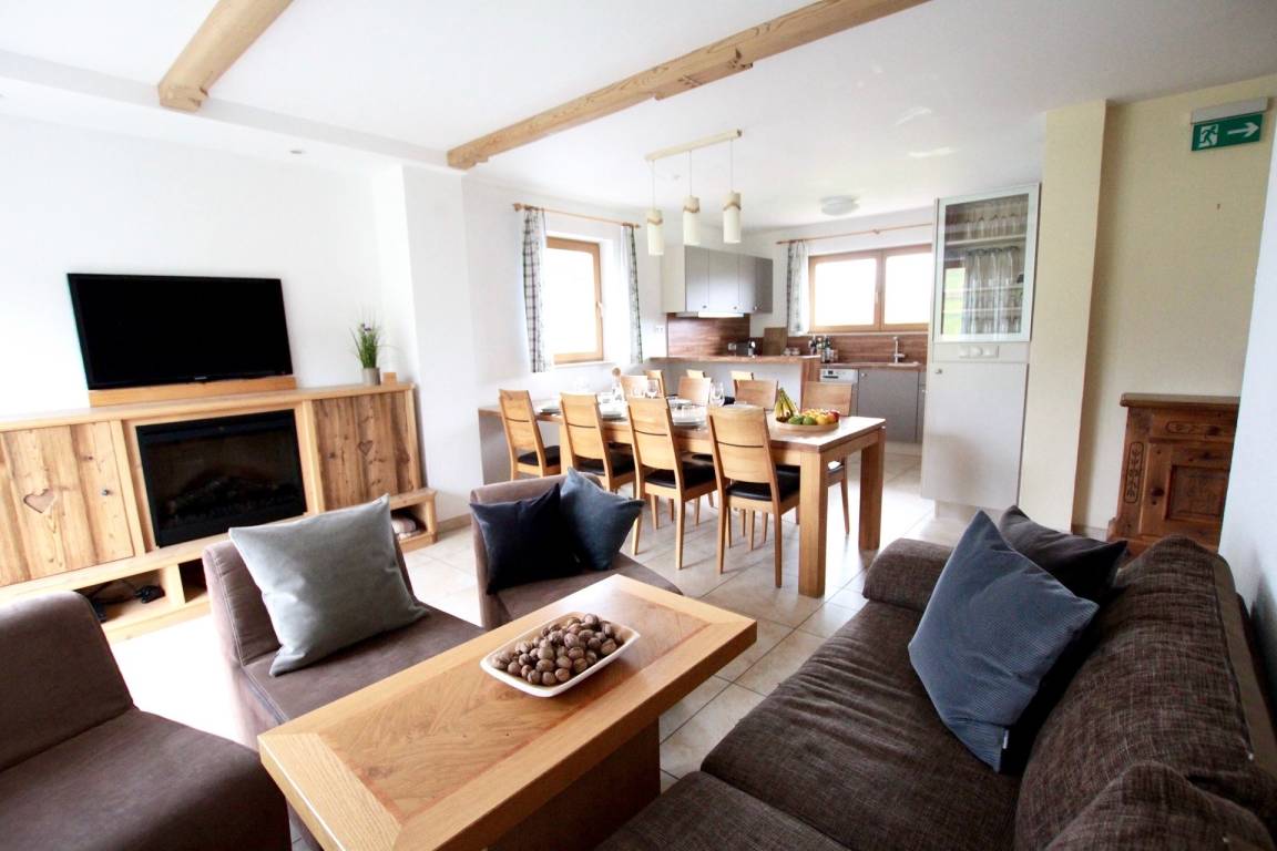 125 M² Ferienhaus ∙ 4 Schlafzimmer ∙ 12 Gäste - Zugspitze