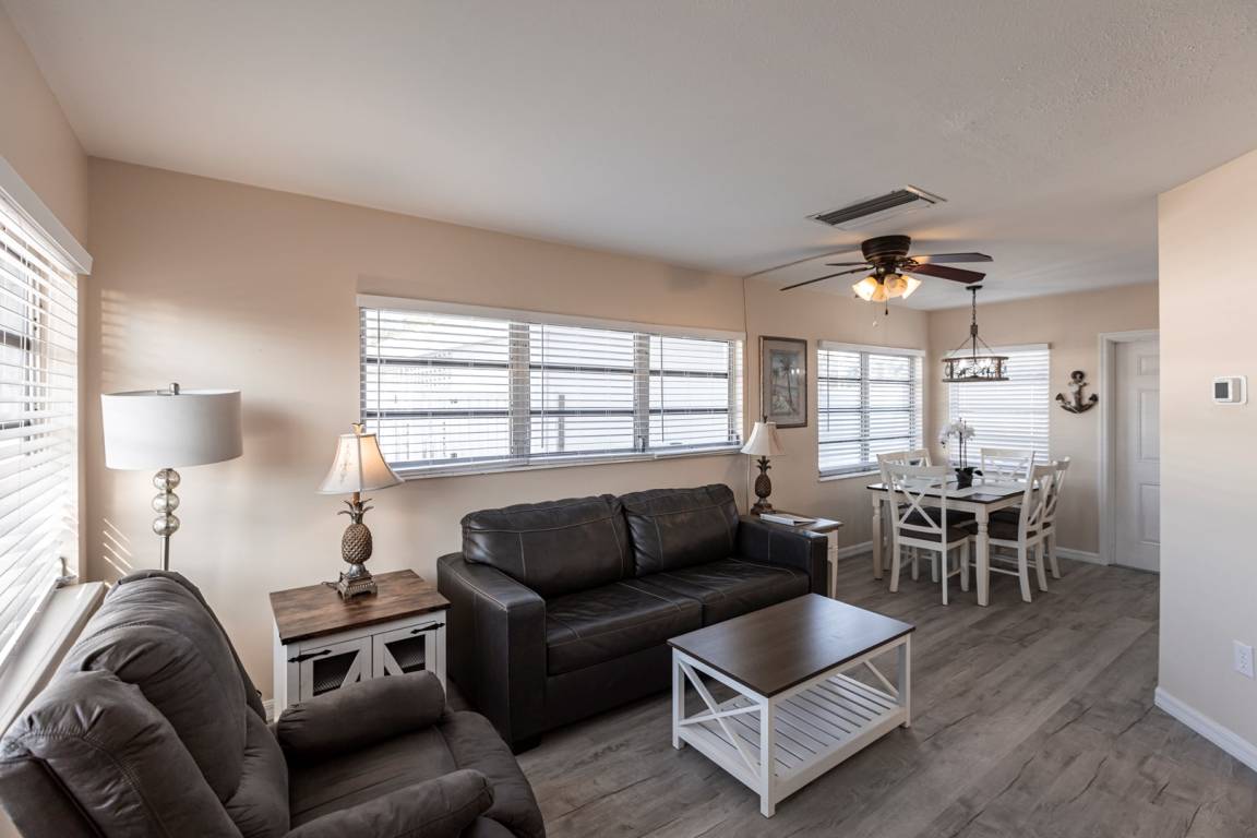 81 M² Villa ∙ 2 Bedrooms ∙ 6 Guests - Siesta Key, FL